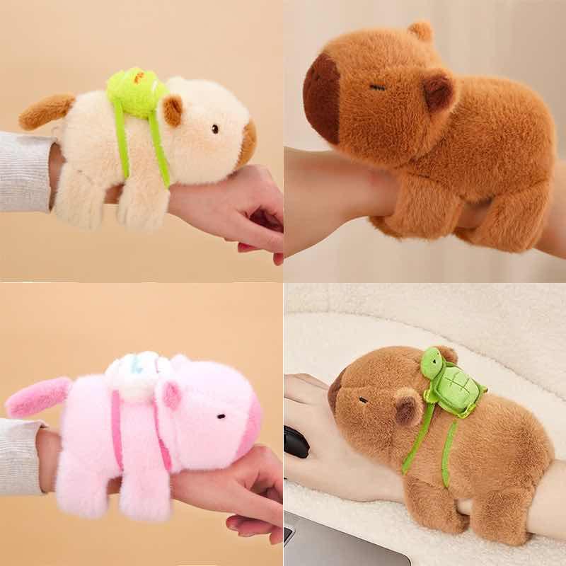 PULSERA DE PELUCHE CAPYBARA – Importadora LatinMayor